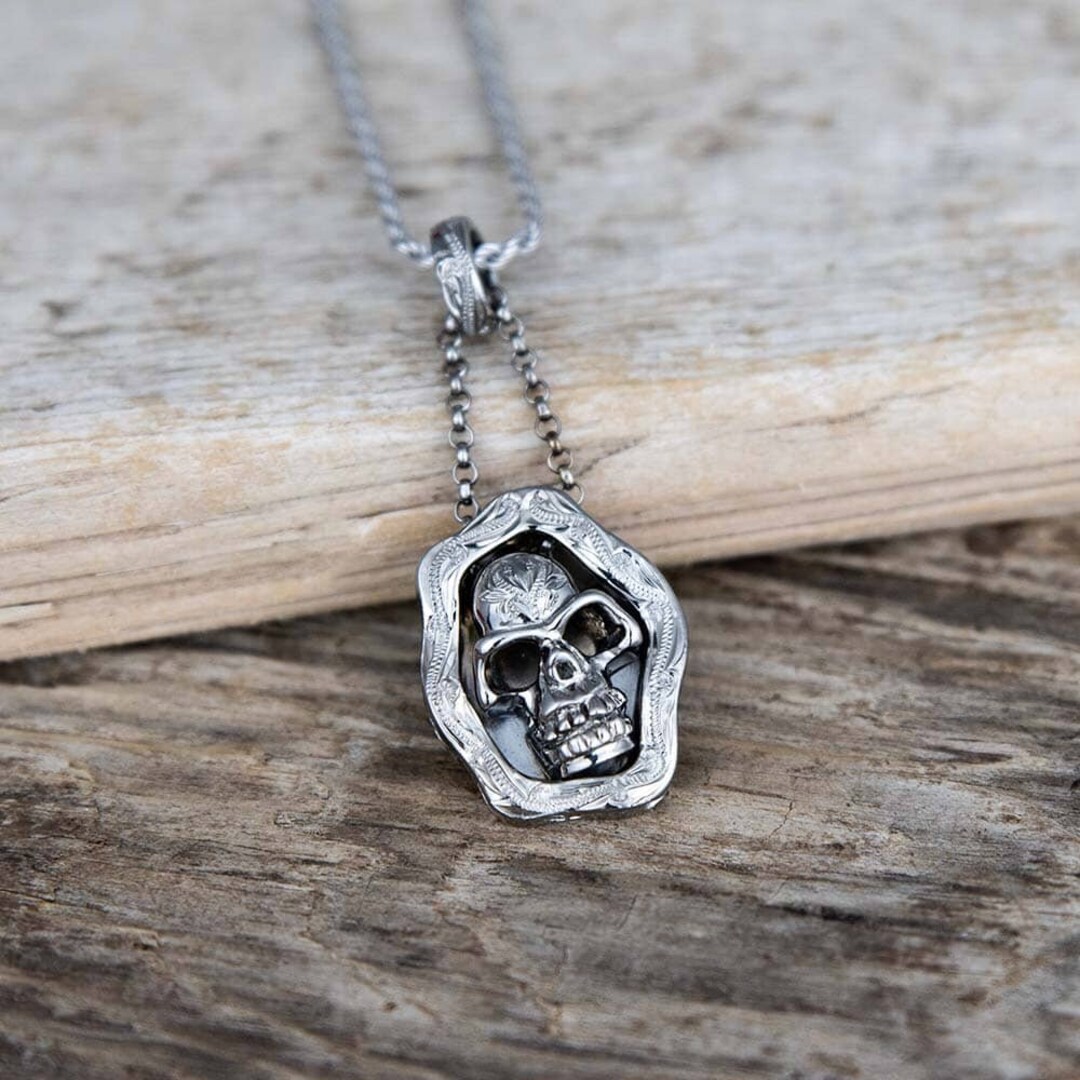 Black Chained Skull Pendant - Etsy
