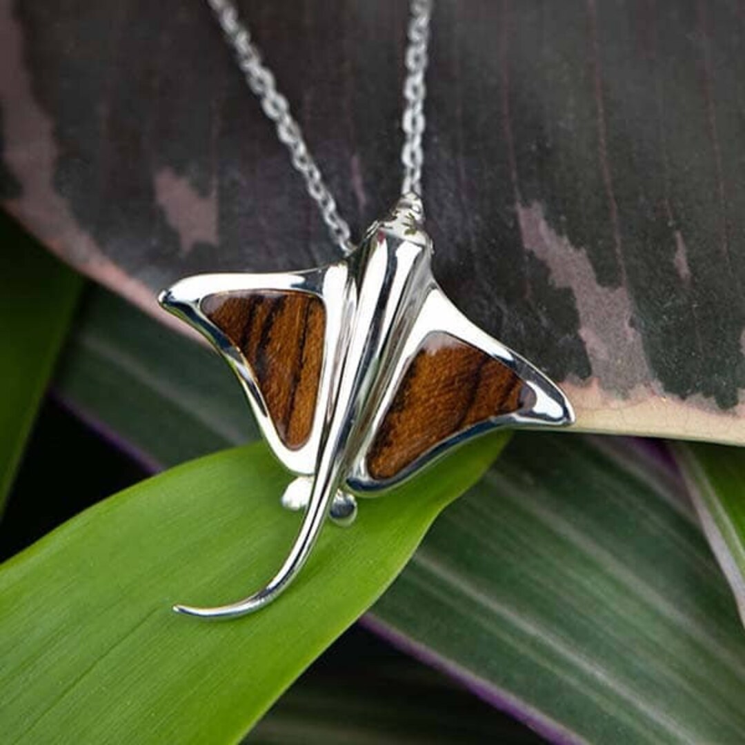 Bocote Eagle Ray Pendant - Etsy