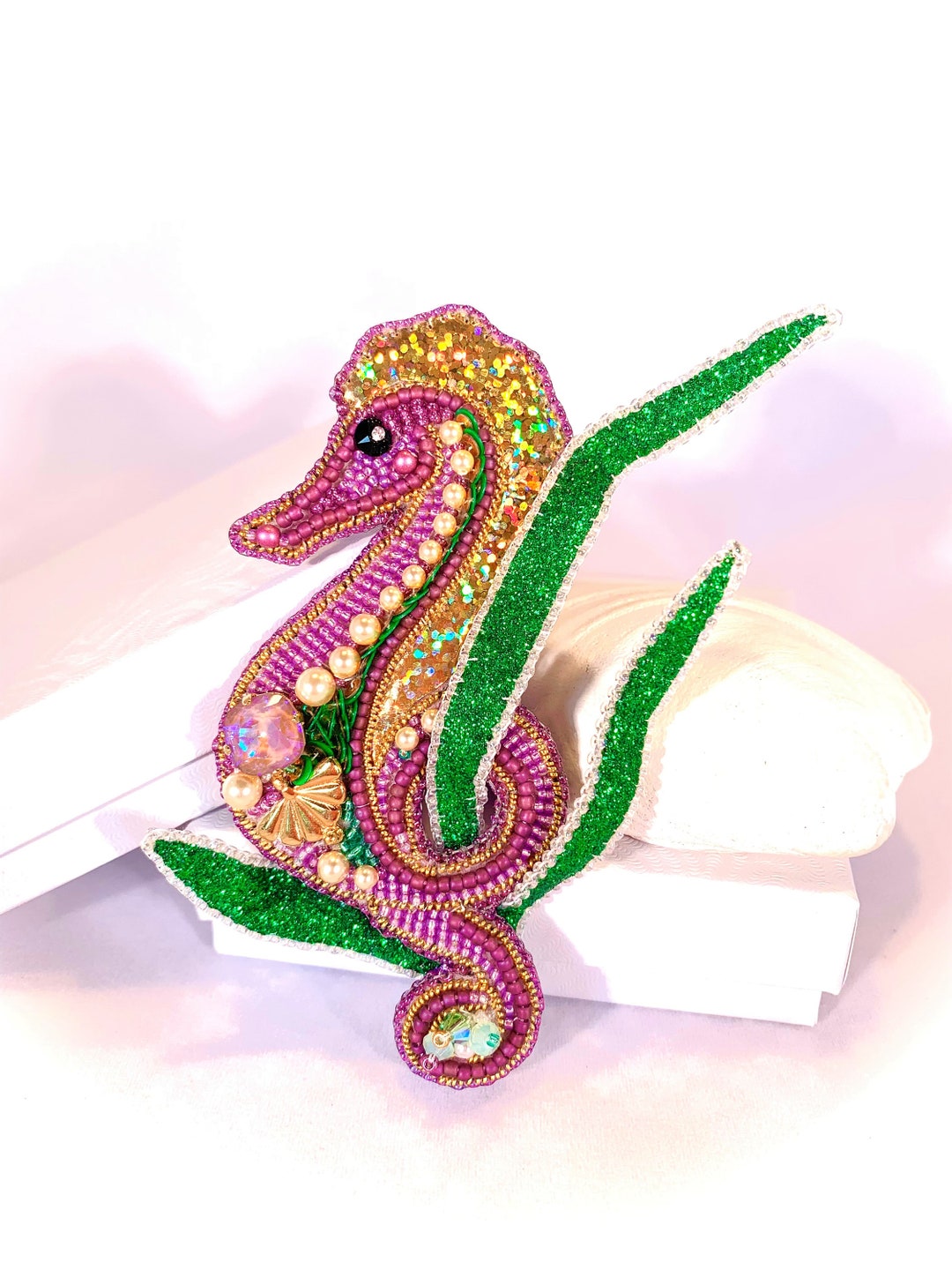 Seahorse Beaded Pendant - Etsy