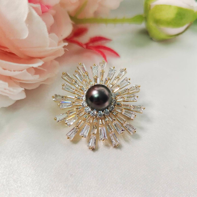 Pearl Brooch - Etsy