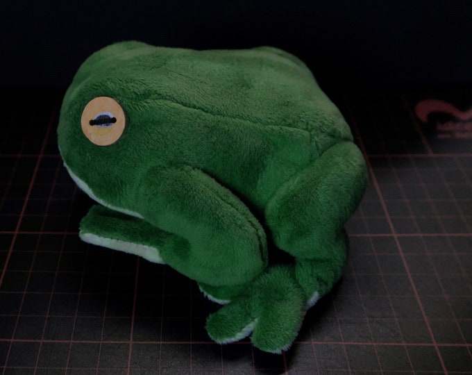 Realistic Frog Plushie - Etsy
