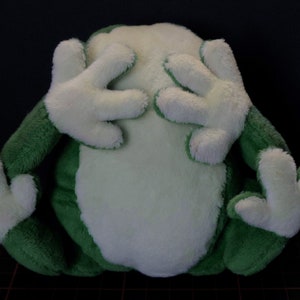 Realistic Frog Plushie - Etsy
