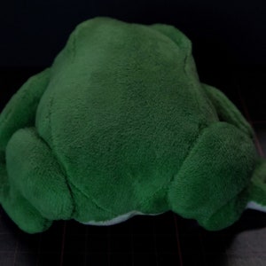 Realistic Frog Plushie - Etsy