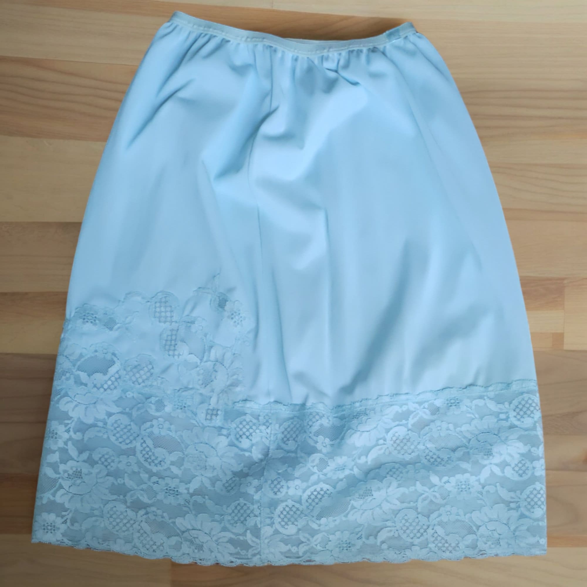 Blue Half Slip Lace Inset Hem Vanity Fair Size PETITE 6-8 Tricot Nylon ...