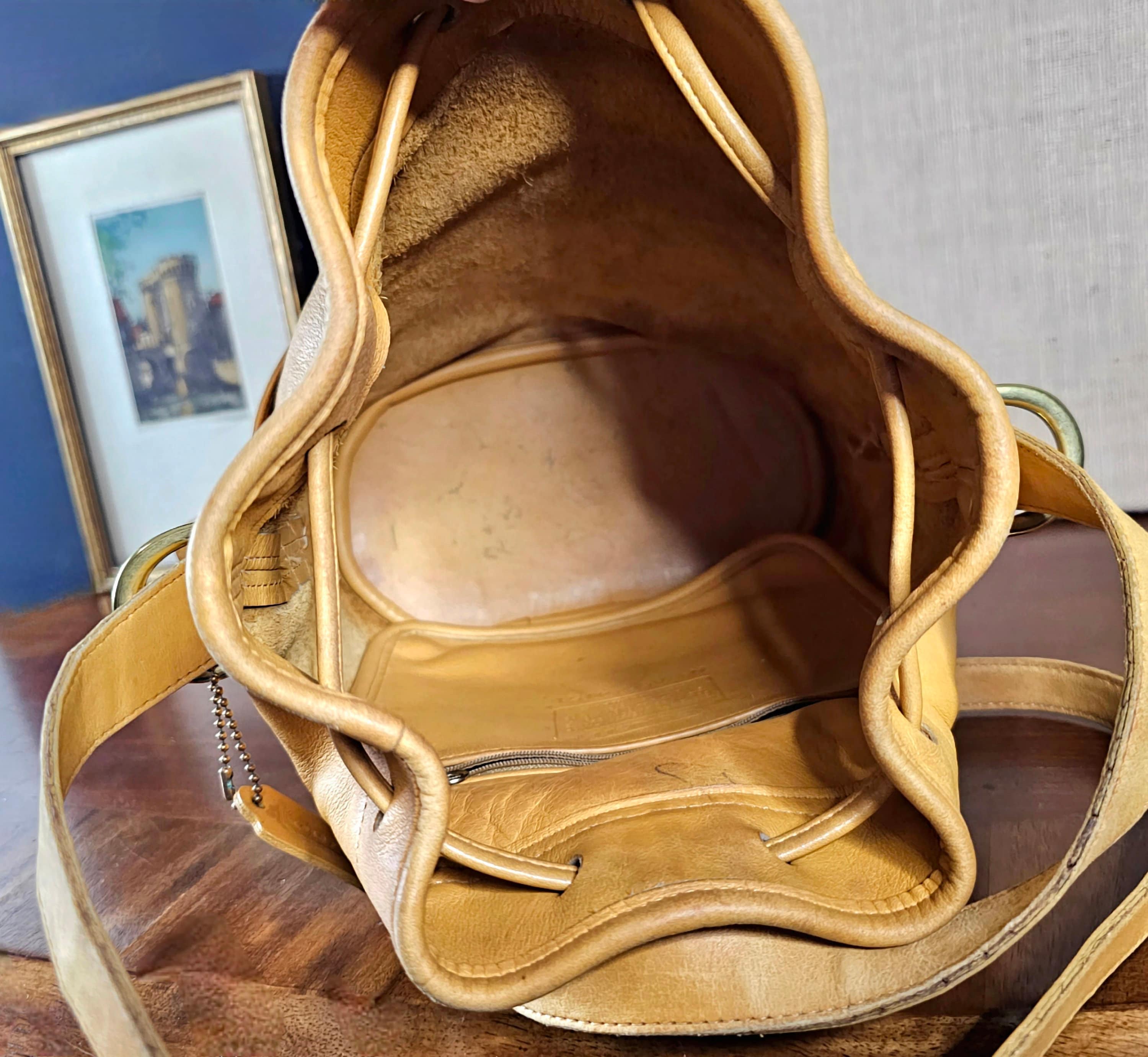 Vintage Coach Thompson Drawstring Bucket Crossbody Bag in Buckskin A50 ...