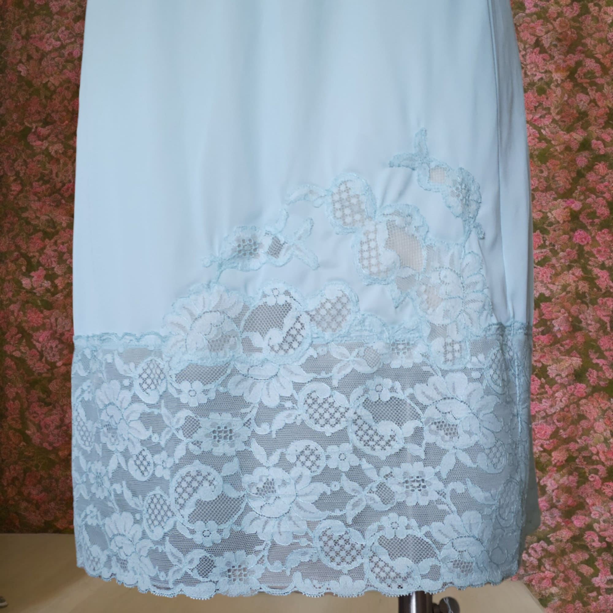 Blue Half Slip Lace Inset Hem Vanity Fair Size PETITE 6-8 Tricot Nylon ...