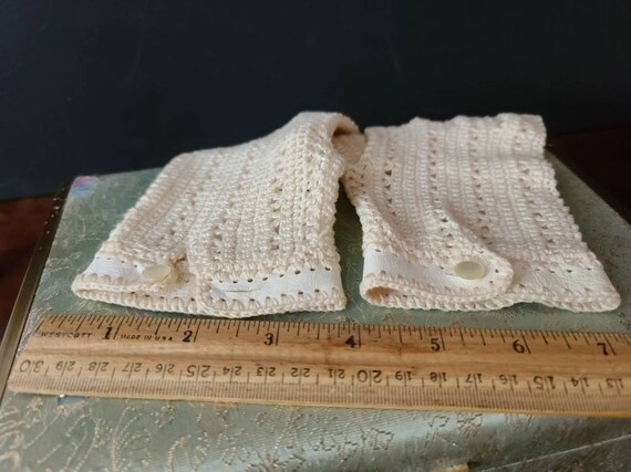 Vintage Italian Crochet Mesh Wrist Gloves with Leathe… - Gem