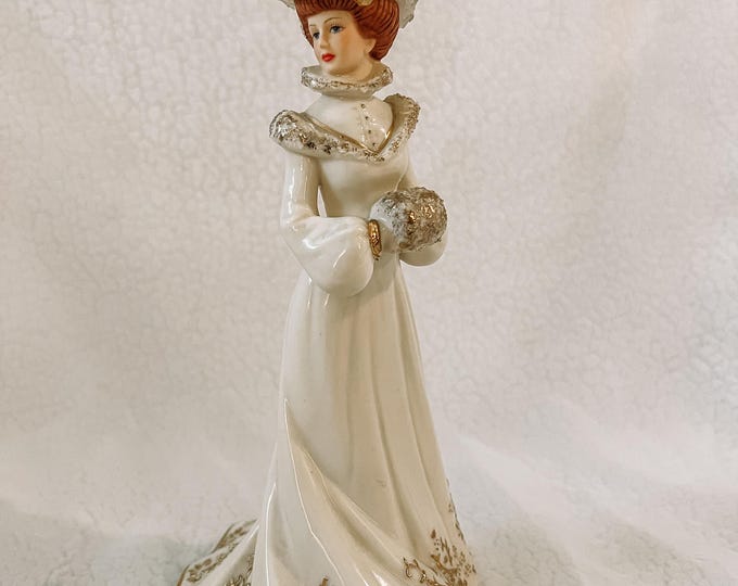 Vintage Lenox Porcelain Lady Figurine 'shopping on 5th Avenue' - Etsy