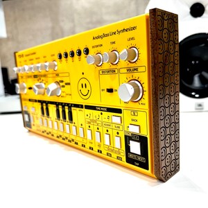 Behringer TD3 Smiley Emoji Solid Walnut Wood Ends - Etsy