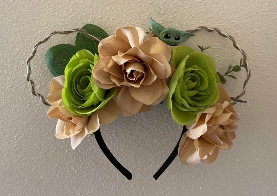 Baby-yoda Grogu Inspired Floral Ears With Customizable Figurine - Etsy