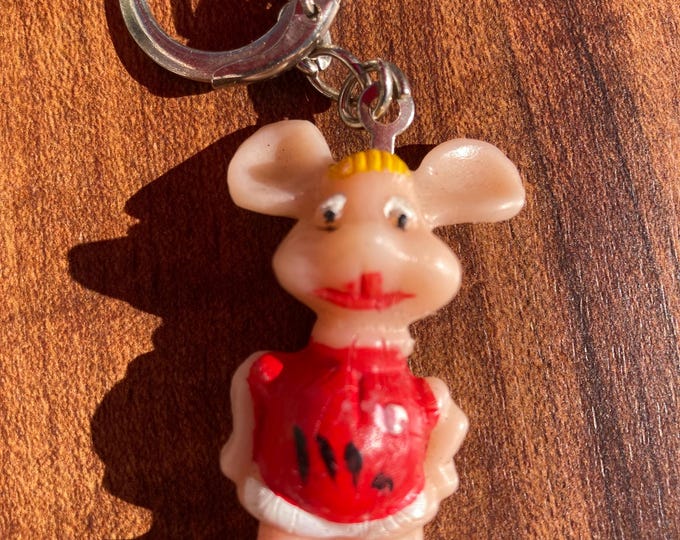 Vintage Topo Gigio Keychain: 1960s Italian Cartoon Mouse Collectible - Etsy