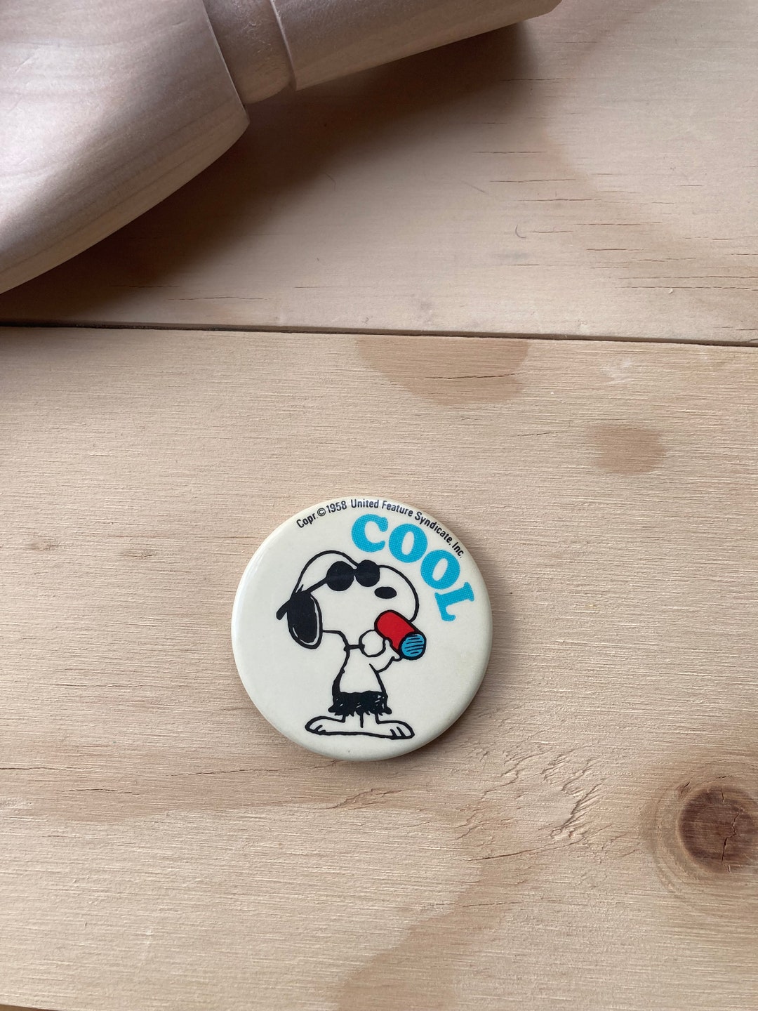 Vintage Pin Back Button Novelty Accessories 1950s Snoopy Pin Joe Cool ...