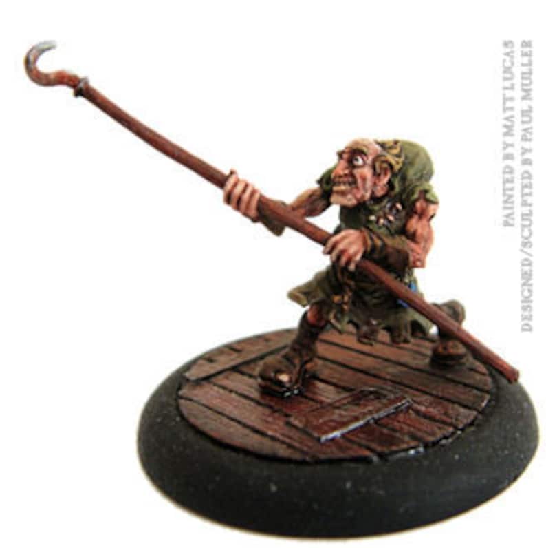 Quasimarti Hunchback Dwarf Assistant - Etsy