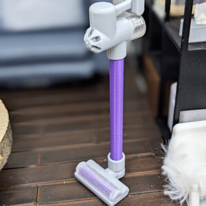 1:12 Vacuum Cleaner | Miniature Dyson Vacuum | Dollhouse Vacuum Cleaner ...