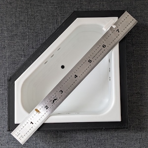 1:12 Jacuzzi Corner Tub | Mini Soaking Tub | Dollhouse Bathtub ...
