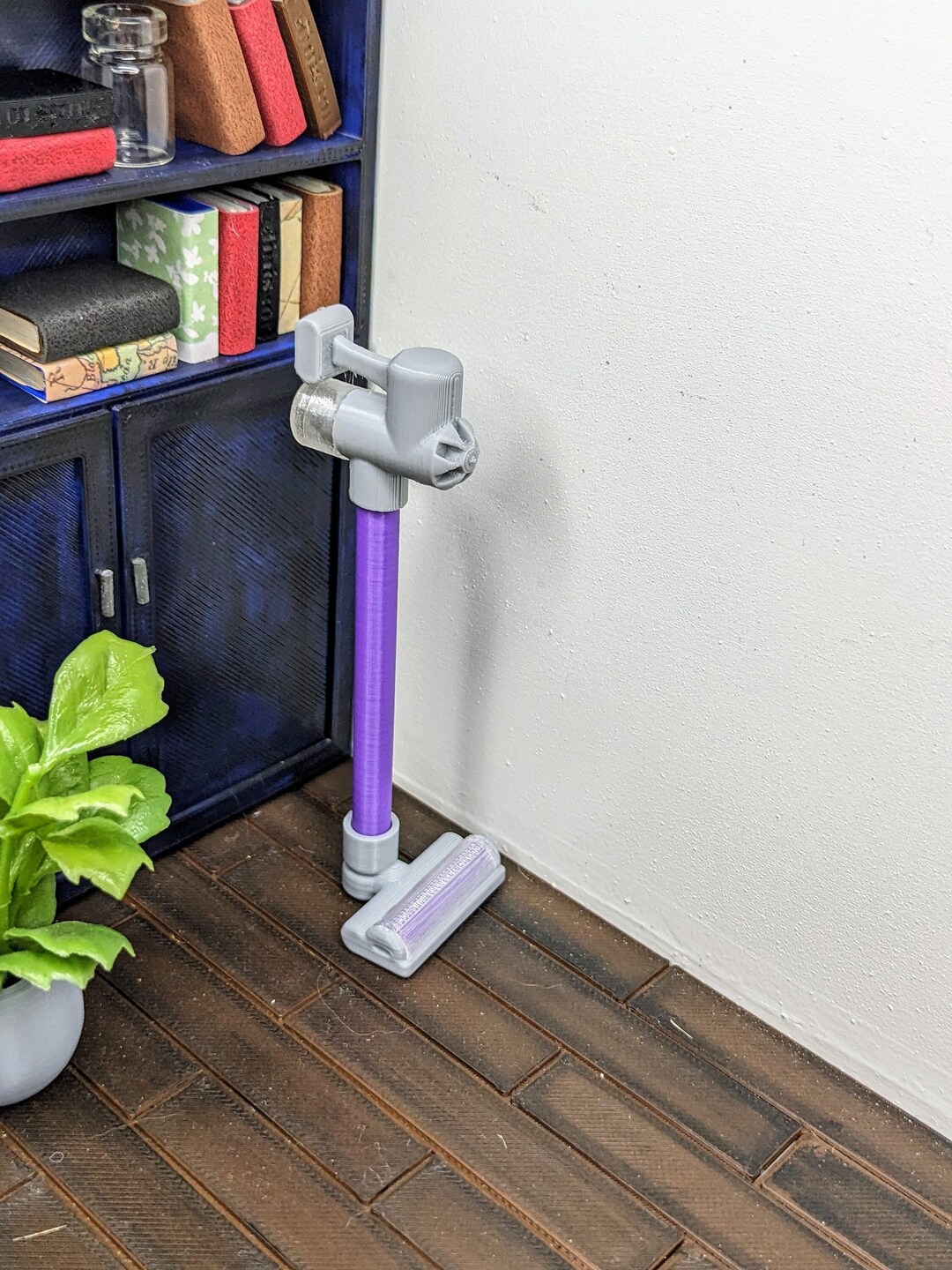 1:12 Vacuum Cleaner | Miniature Dyson Vacuum | Dollhouse Vacuum Cleaner ...