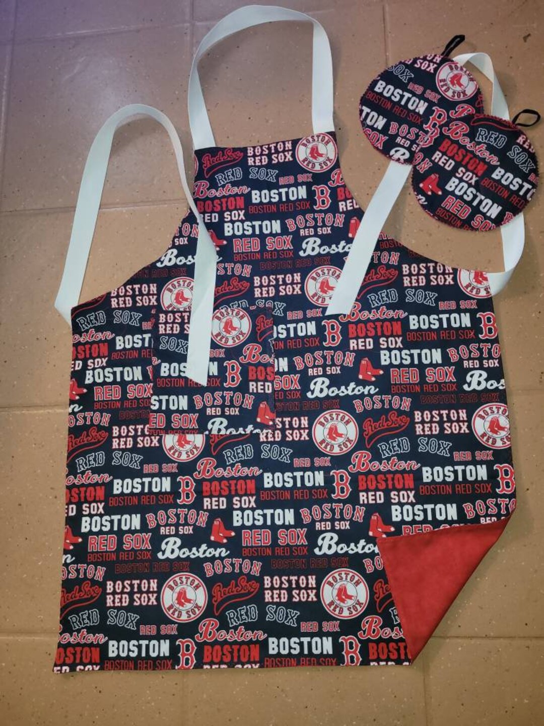Boston Red Sox Apron, Reversible, Coordinating Fabric on Back - Etsy