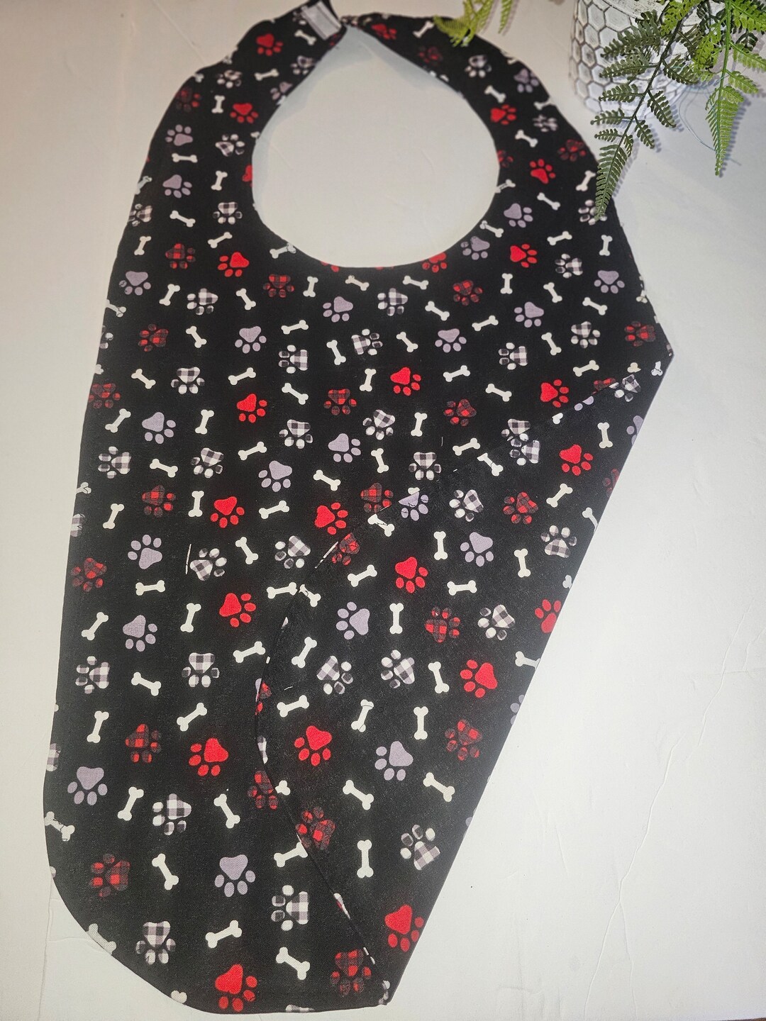 Dogs, Puppy, Puppie Tracks Adult Bib, Gag Gift for old Friends ,crackin ...