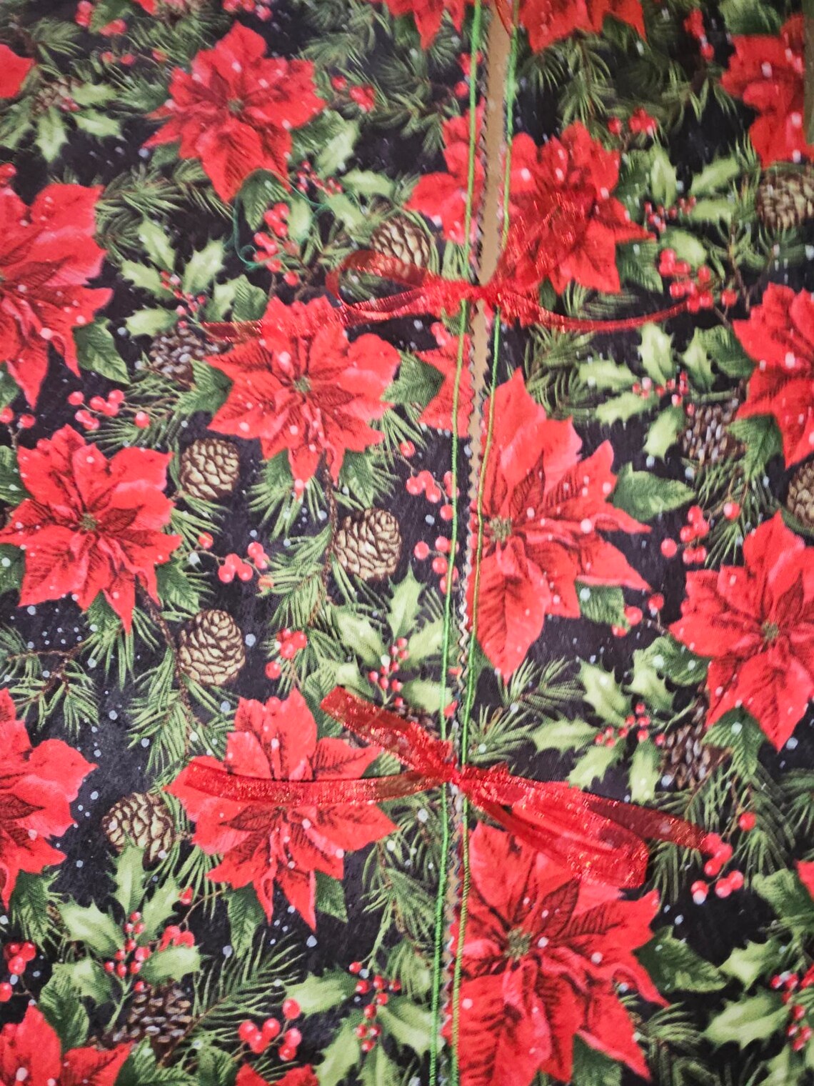 Poinsettia Christmas Table Topper Tree Skirt. Handmade, Quilted, Silver ...