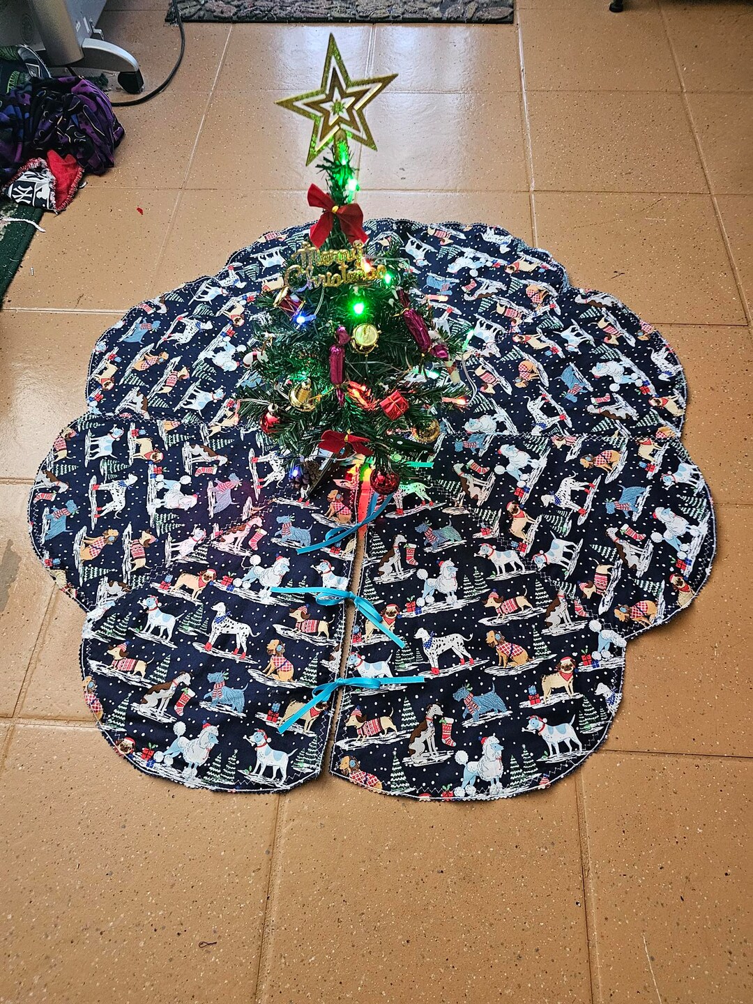 Dogs Quilted Tree Skirt, and or Table Topper . Handmade, 35" Ribbons to ...