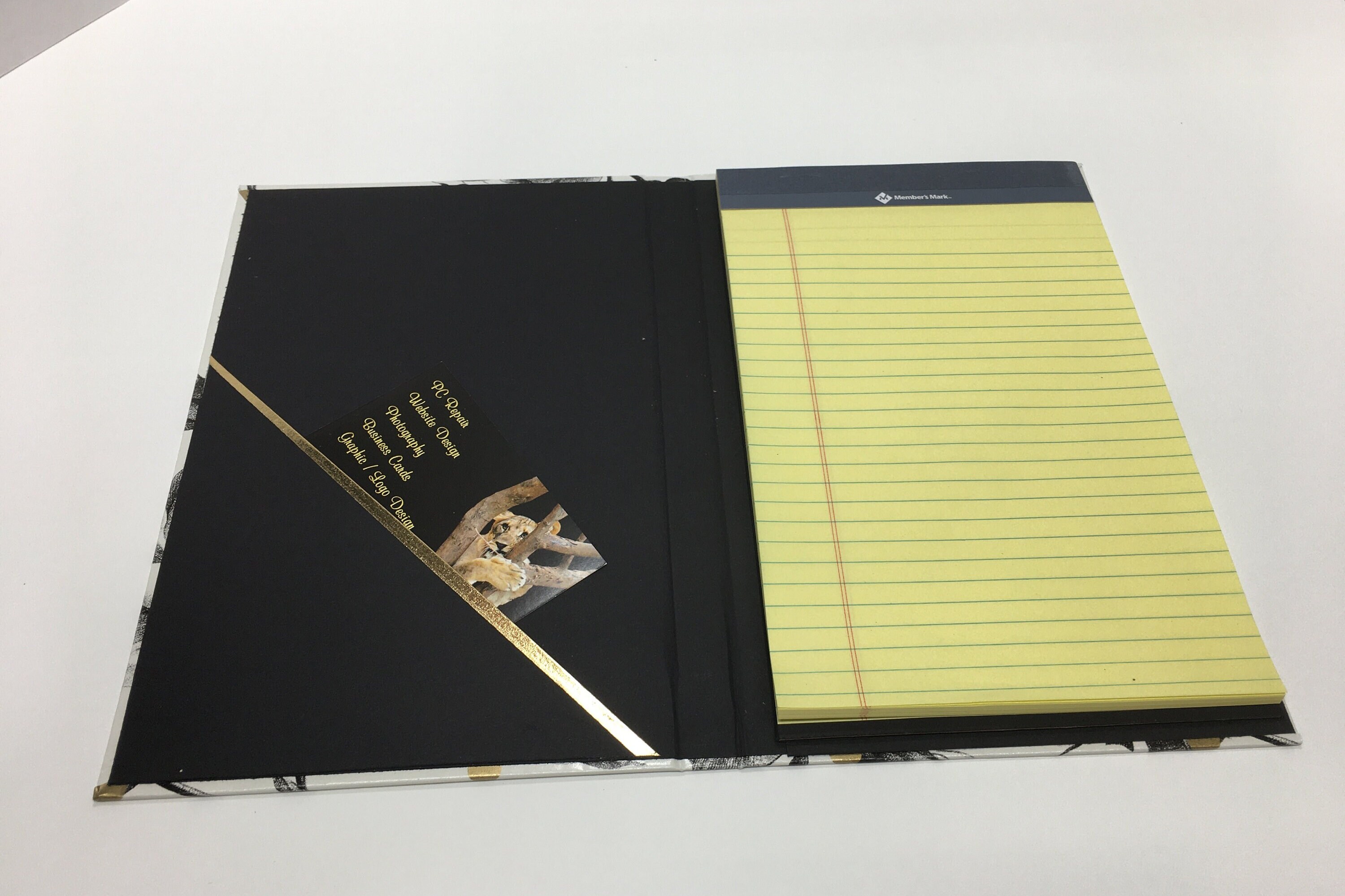 Black and White Rose Design / Refillable Jr. Legal Pad Holder ...