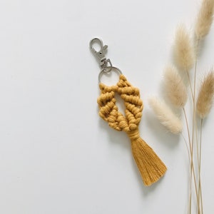 DIY Macrame Keychain Kit With PDF Tutorial | Key Ring Beginner Craft ...