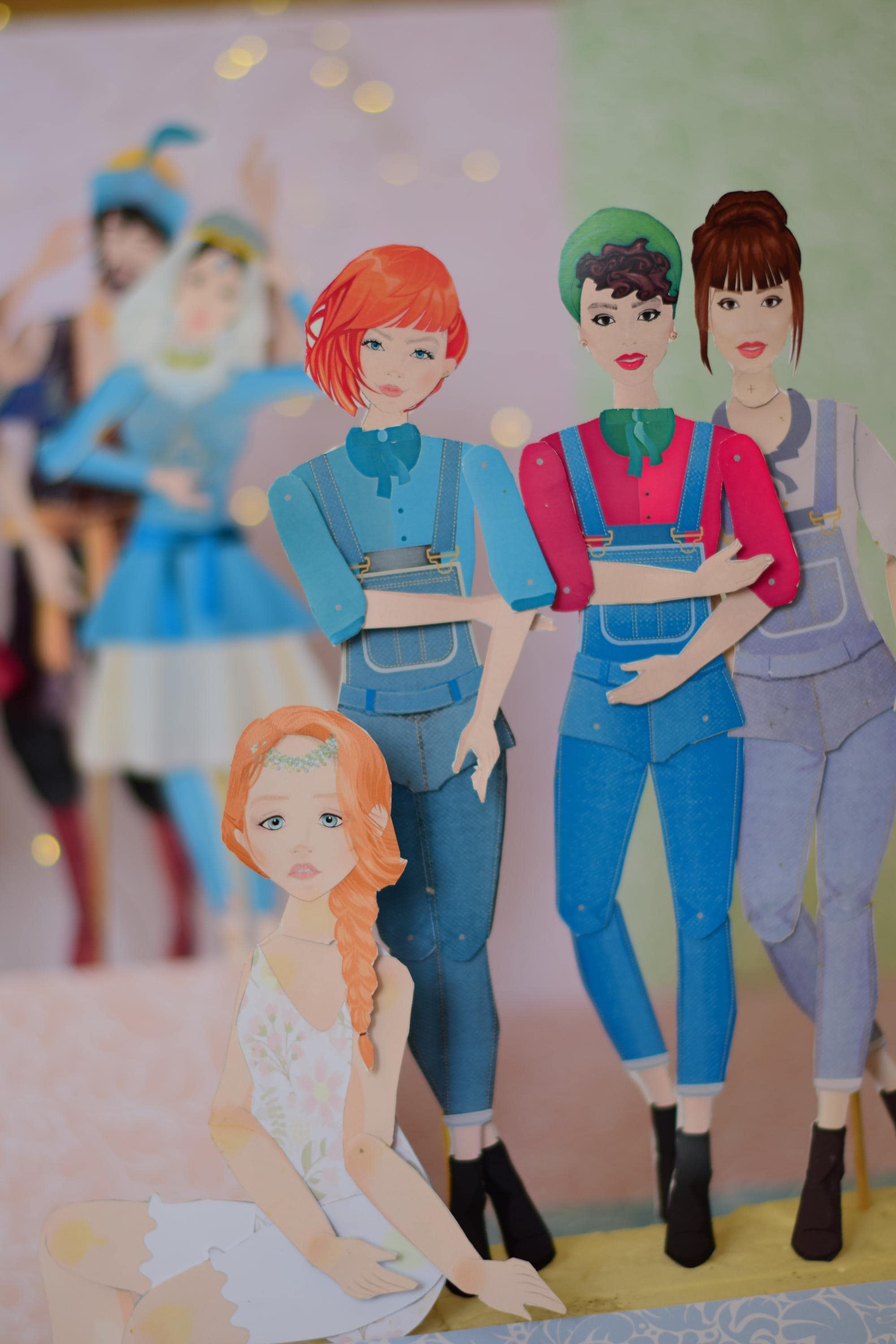 Movable Paper Doll – Four Girls– Papercrafts for Kids –dress-up Doll - Etsy