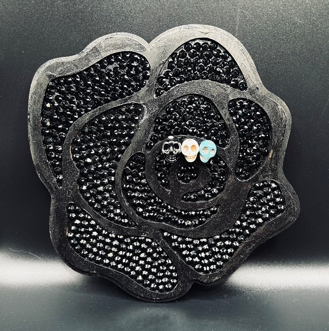 Hel Altar Piece, Hel, Goddess of Death, Goddess of the Underworld, Hel ...