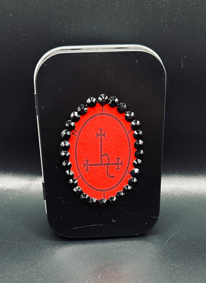 Lilith Mini Altar, Lilith Altar Piece, Lilith, Queen of All Demons ...