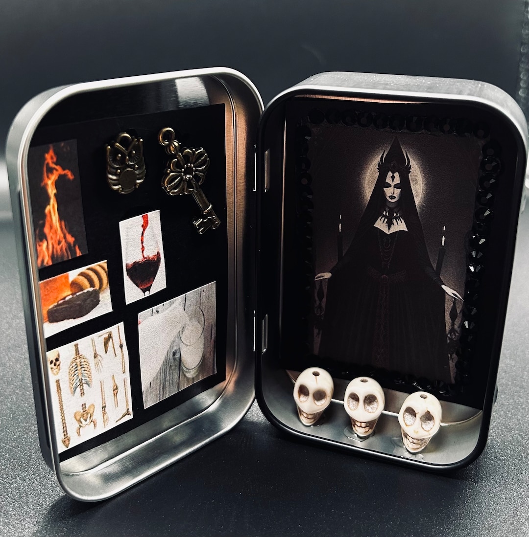 Hekate Mini Altar, Hekate Shrine, Hekate, Hecate, Goddess of Witchcraft ...