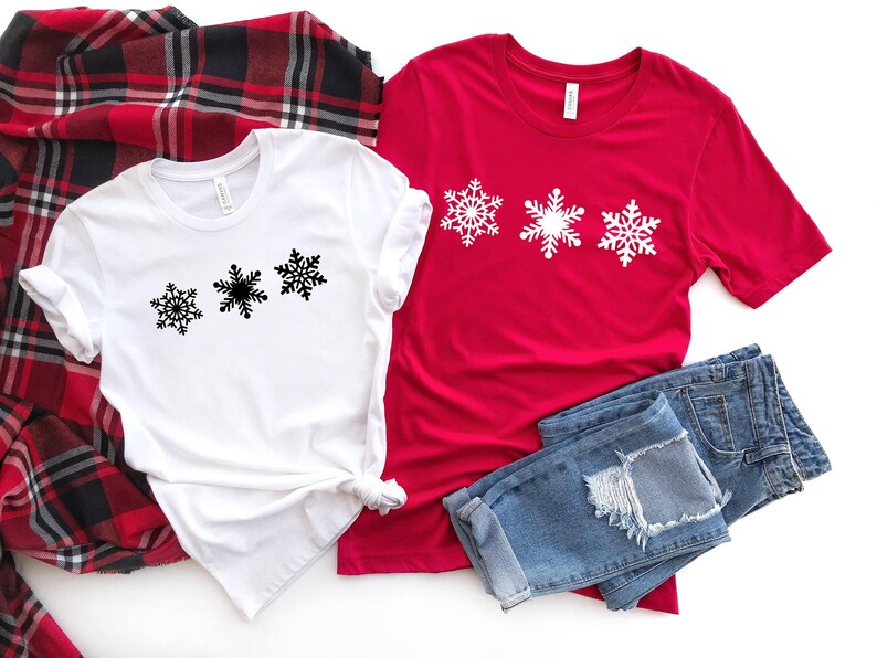 Snowflake Christmas T-shirt: Funny Family Vacation Shirt - Etsy