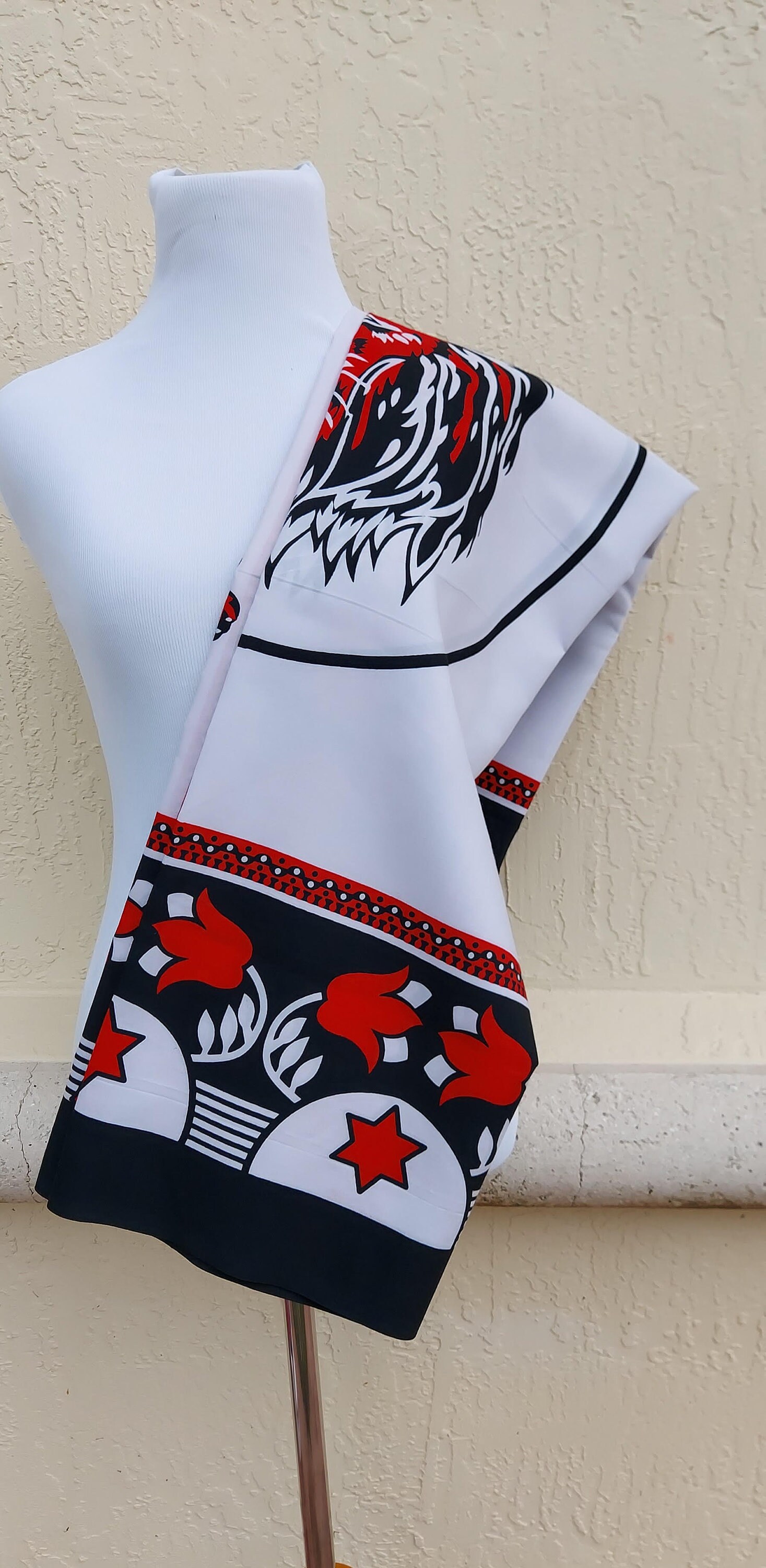 White Lion Amabhayi. Idlozi Fabric. African Spirituality | Etsy India