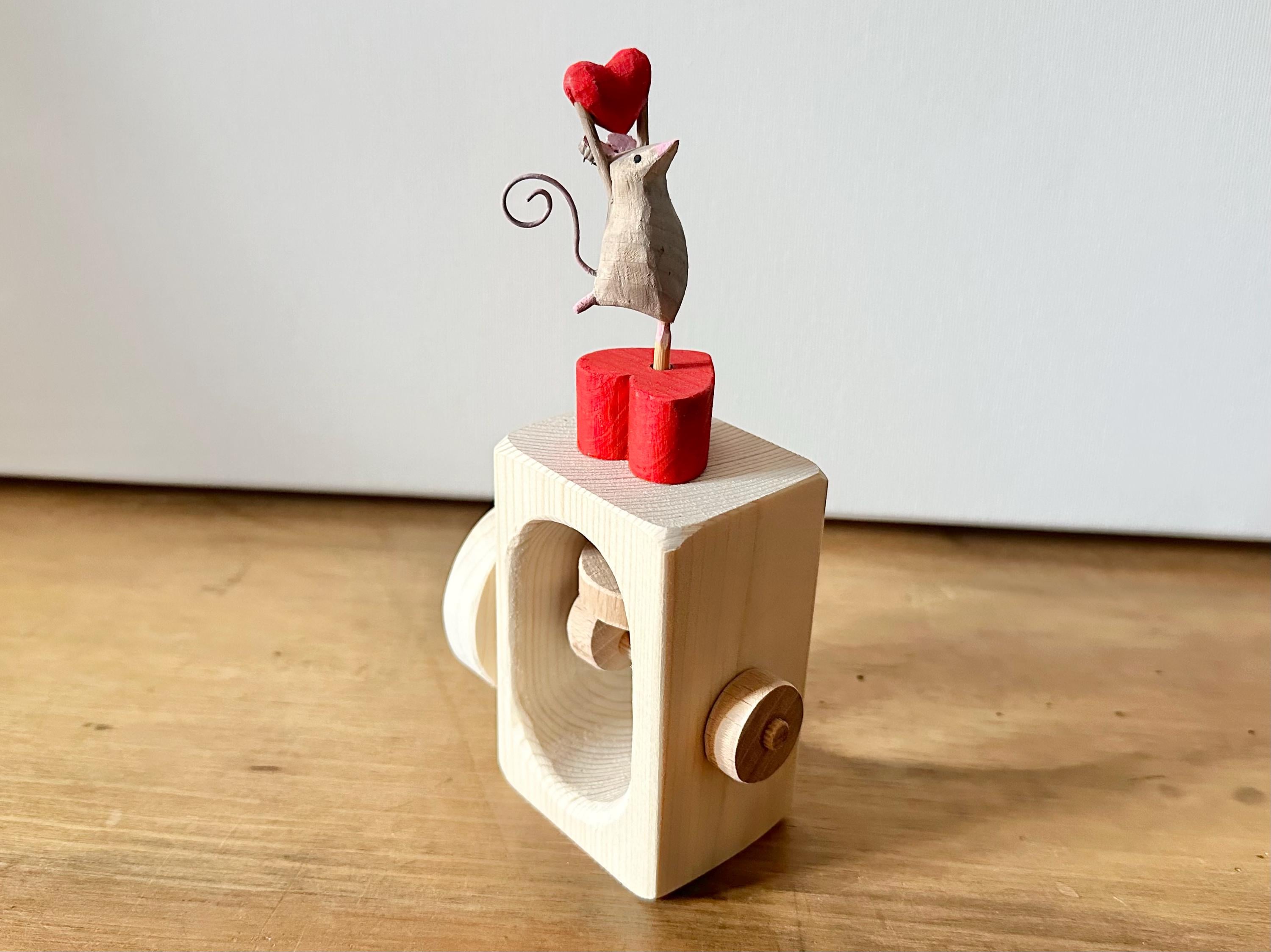 Animating Wood - DIY Guide to Build an Automaton - Mouse With Little ...