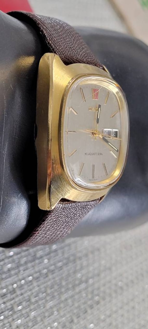 Vintage 70s Omega Megaquartz 32 KHz ref 196.0038 37mm… - Gem