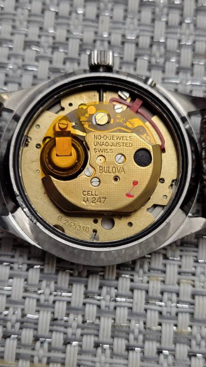 Vintage Bulova Accutron N8 Dual-day Quartz Swiss Men's Watch - Etsy