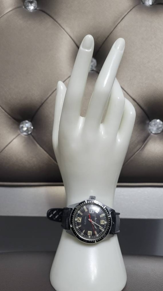 Rare Vintage Electra Brevet Lip 13 Jewels Diver Quar… - Gem