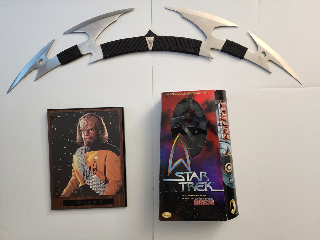 Star Trek Gift Lot Autographed Photo Michael Dorn LT Commander Worf 12 ...