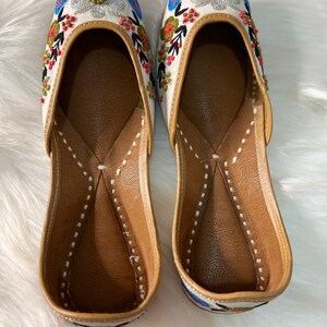 Women's Traditional Handmade Punjabi Juti - Etsy