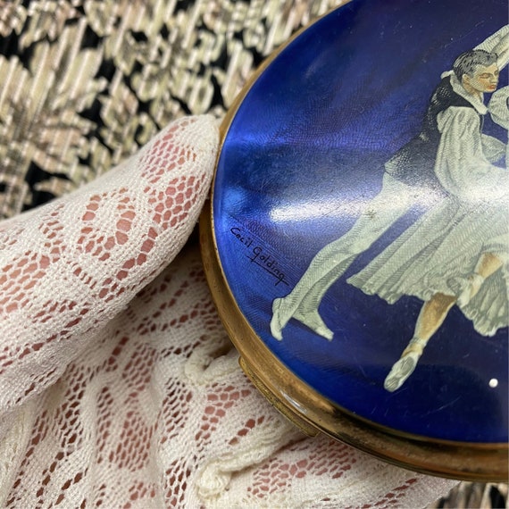 Vintage Stratton Ballet Dancers m Powder Compact - Gem