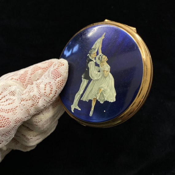 Vintage Stratton Ballet Dancers m Powder Compact - Gem
