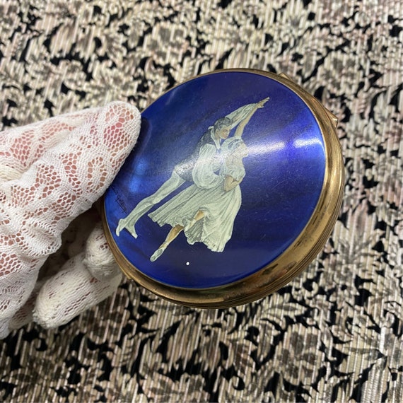 Vintage Stratton Ballet Dancers m Powder Compact - Gem