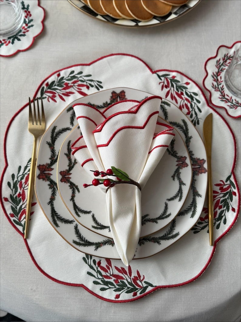 Embroidered Christmas Placemat | Holly Berry Round Placemat | Handmade ...