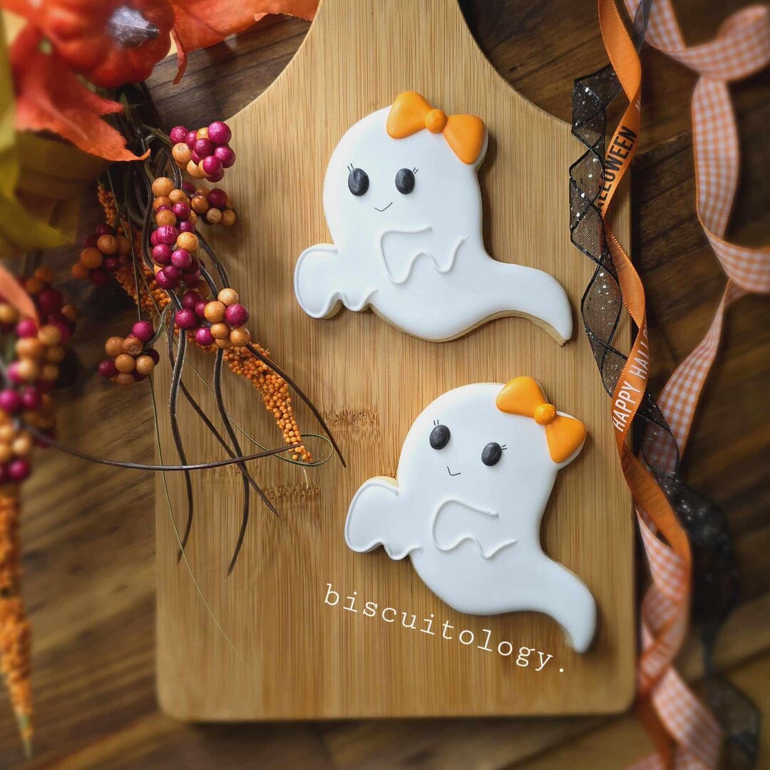 STL File for 3D Printing Ghost With Bow Cookie Cutter - Digital ...