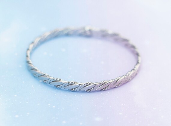 Vintage Beautiful Elven Elegance Bangle | Silver Tone… - Gem