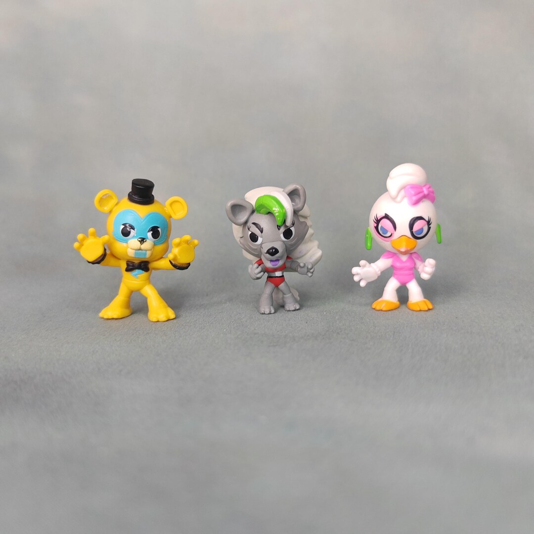 Set of 2 FNAF'S Security Breach Hiding Kit Minifigures | in Good Pre ...