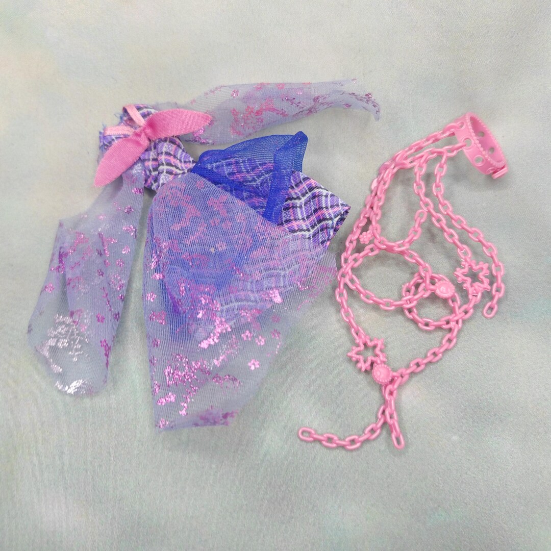 Monster High Lot of Replacement Kiyomi Haunterly Pink Chain and A Dress ...