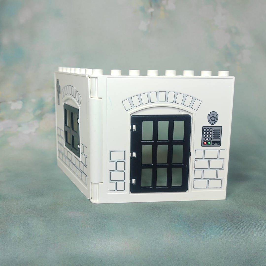 Set of Lego Duplo 2 Walls Police Department Collectible Lego Duplo 2004 ...
