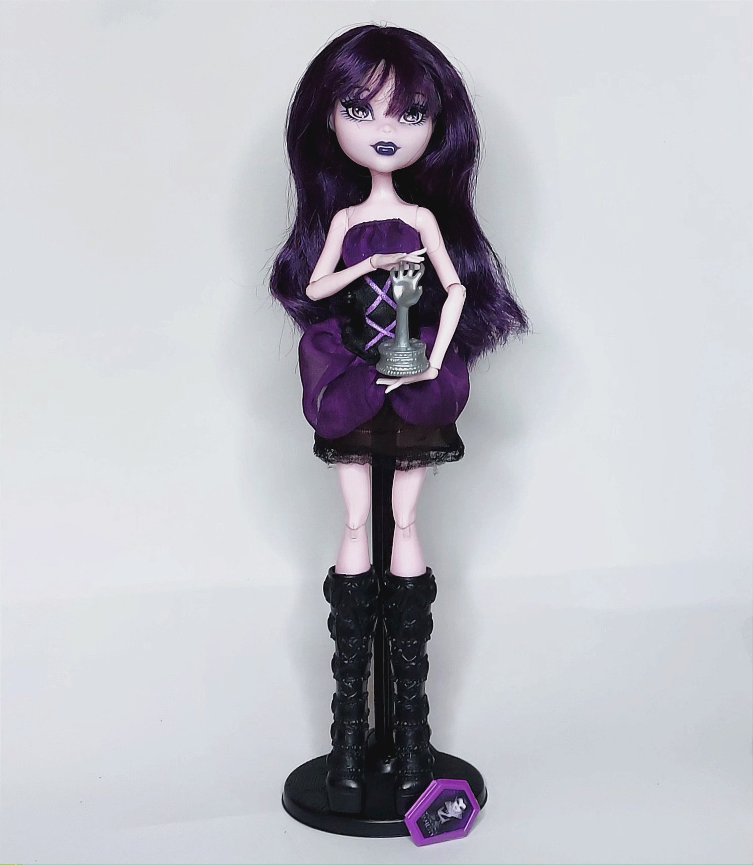 Elissabat Doll