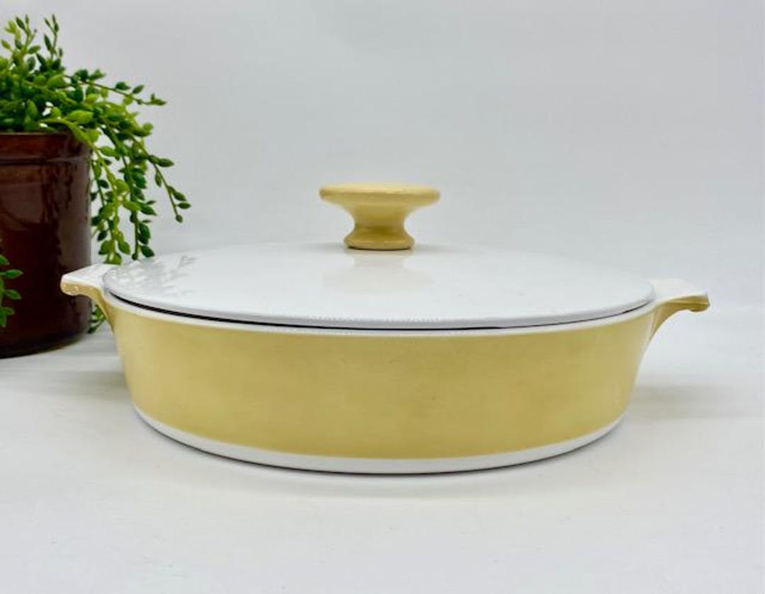 Vintage Corning Ware Skillet With Lid C.1969 Buffet Server Series ...