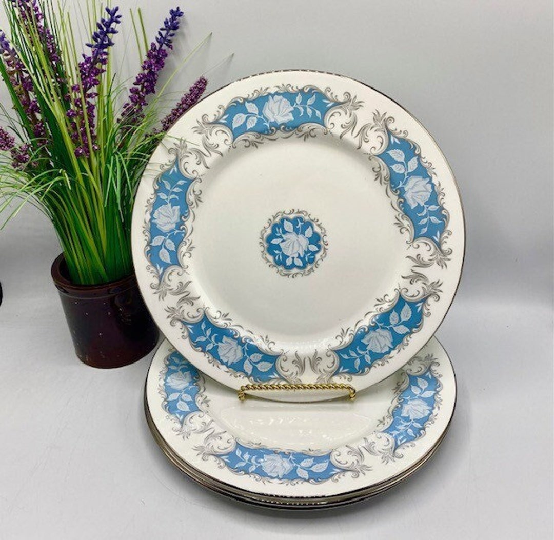 Vintage Bone China Dinner Plates Set of 4 C.1970s Aynsley "moonlight ...
